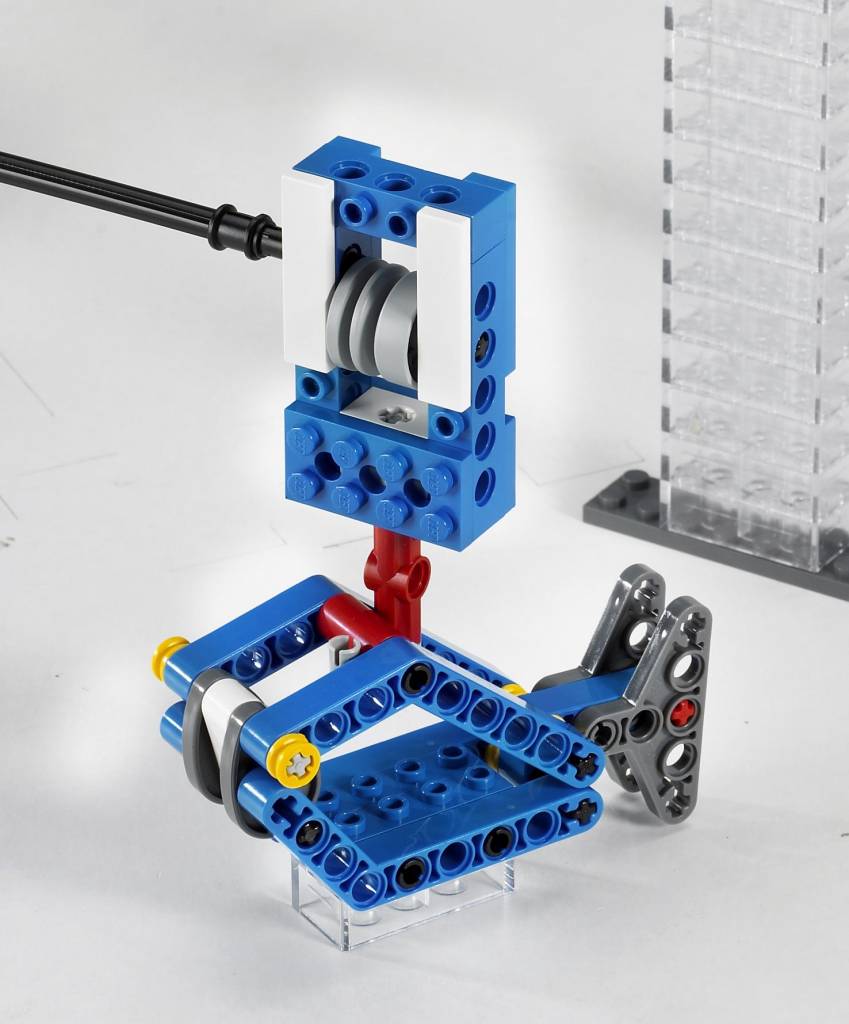 LEGO 9686 Eenvoudige en aangedreven machines - Kinderspel
