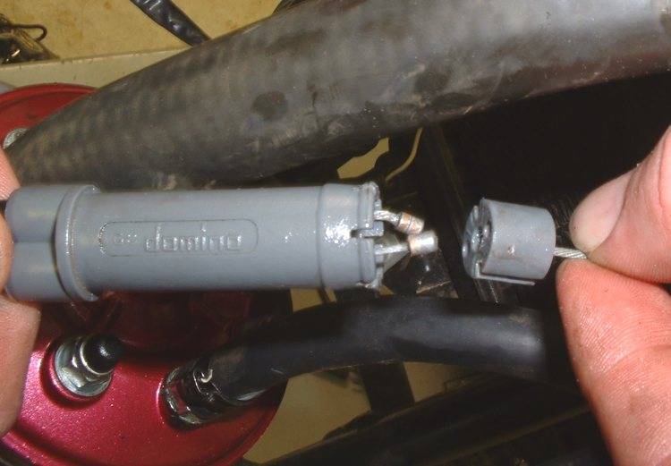 Cable Splitter / Throttle Cable Splitter - CafeRacerWebshop.com