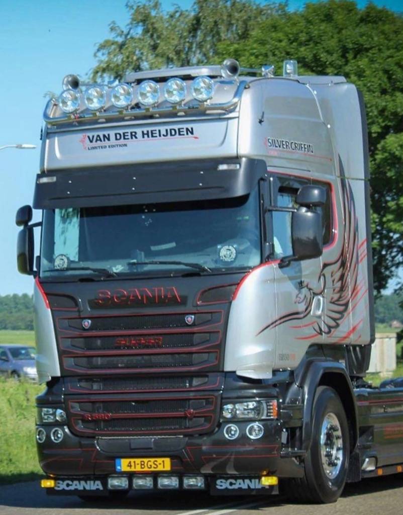 Coles Custom Zonneklep met 2 of 5 lampgaten - Go-in-Style.nl